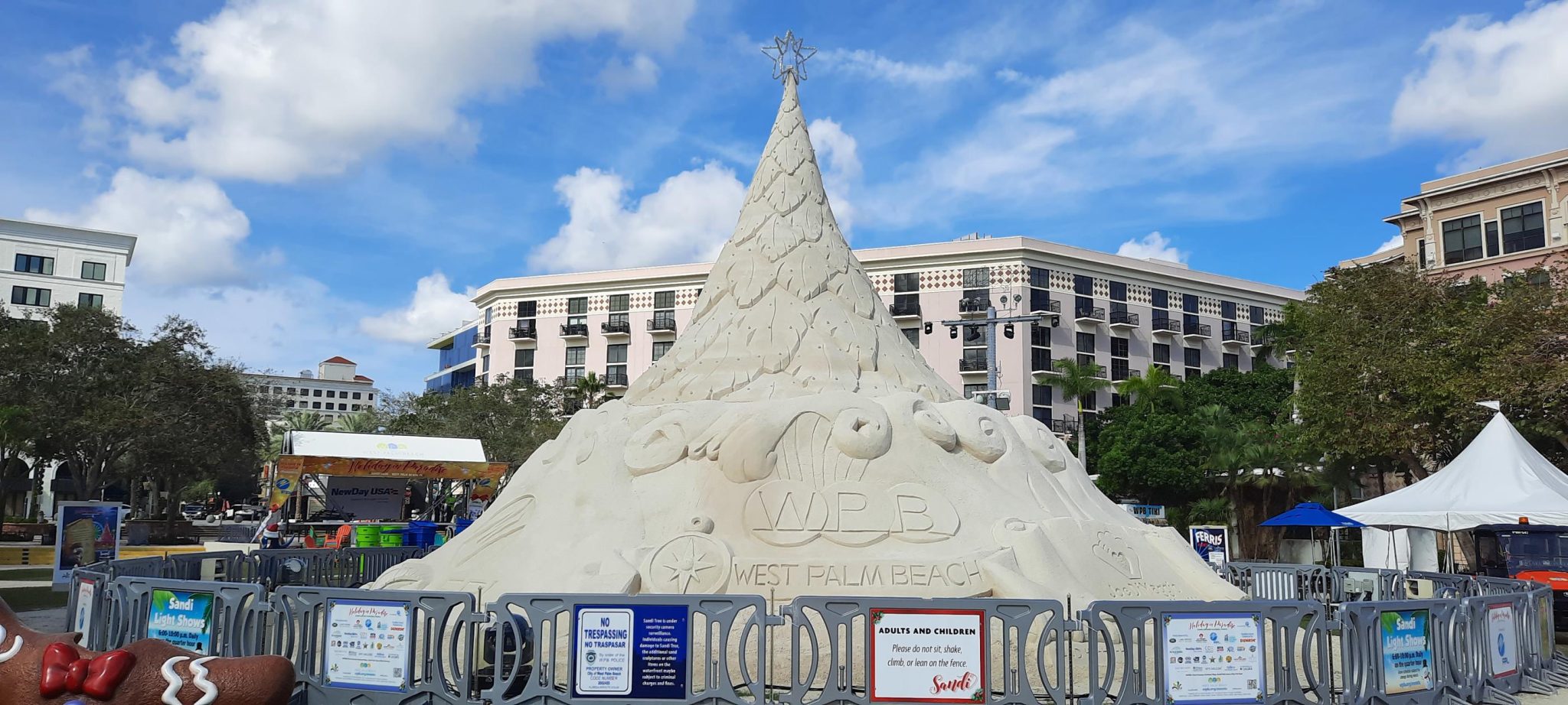 Sandi Tree Lighting and Festivities WPB – West Palm Beach Parks